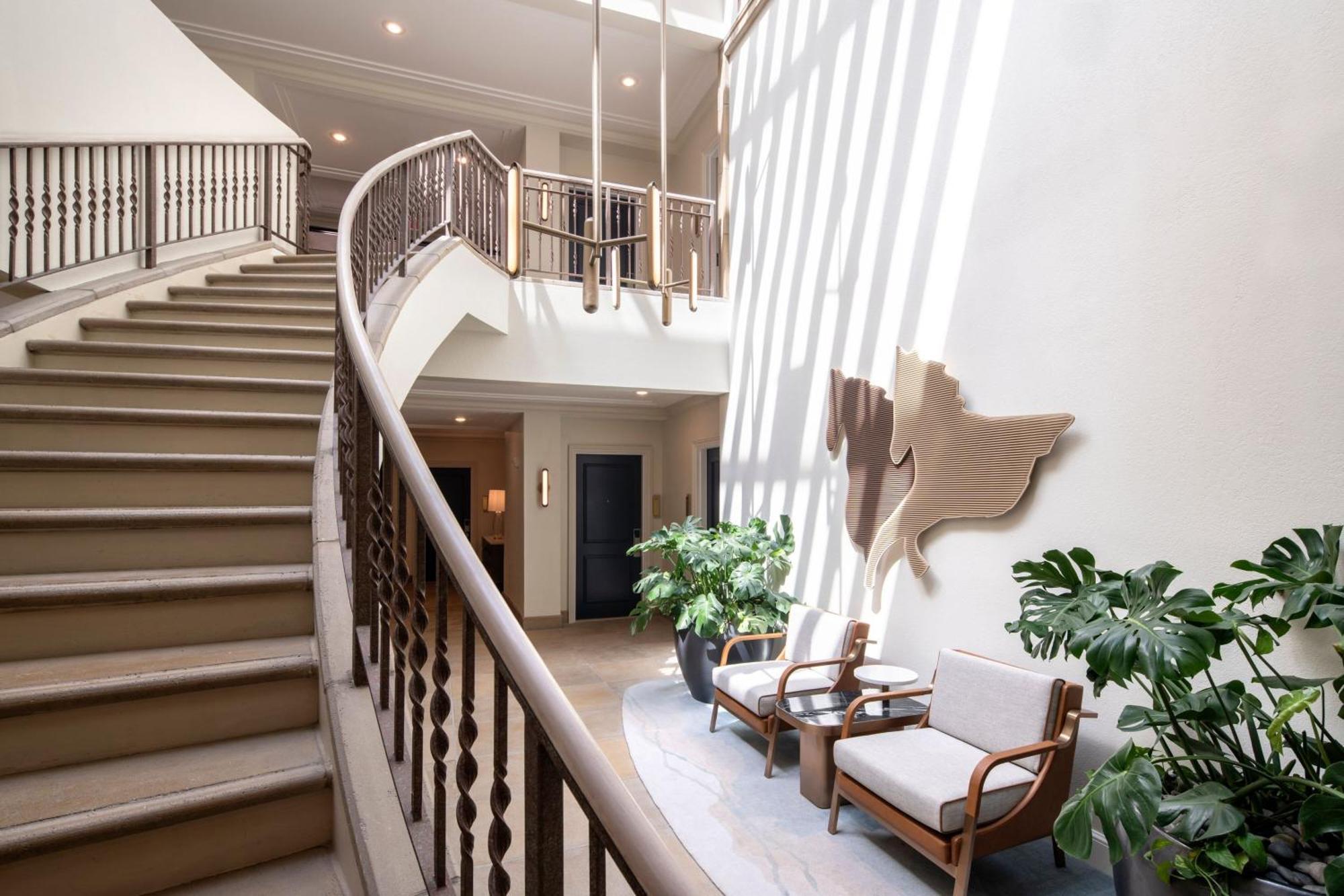 FOUR SEASONS RESORT AND CLUB DALLAS AT LAS COLINAS IRVING, TX